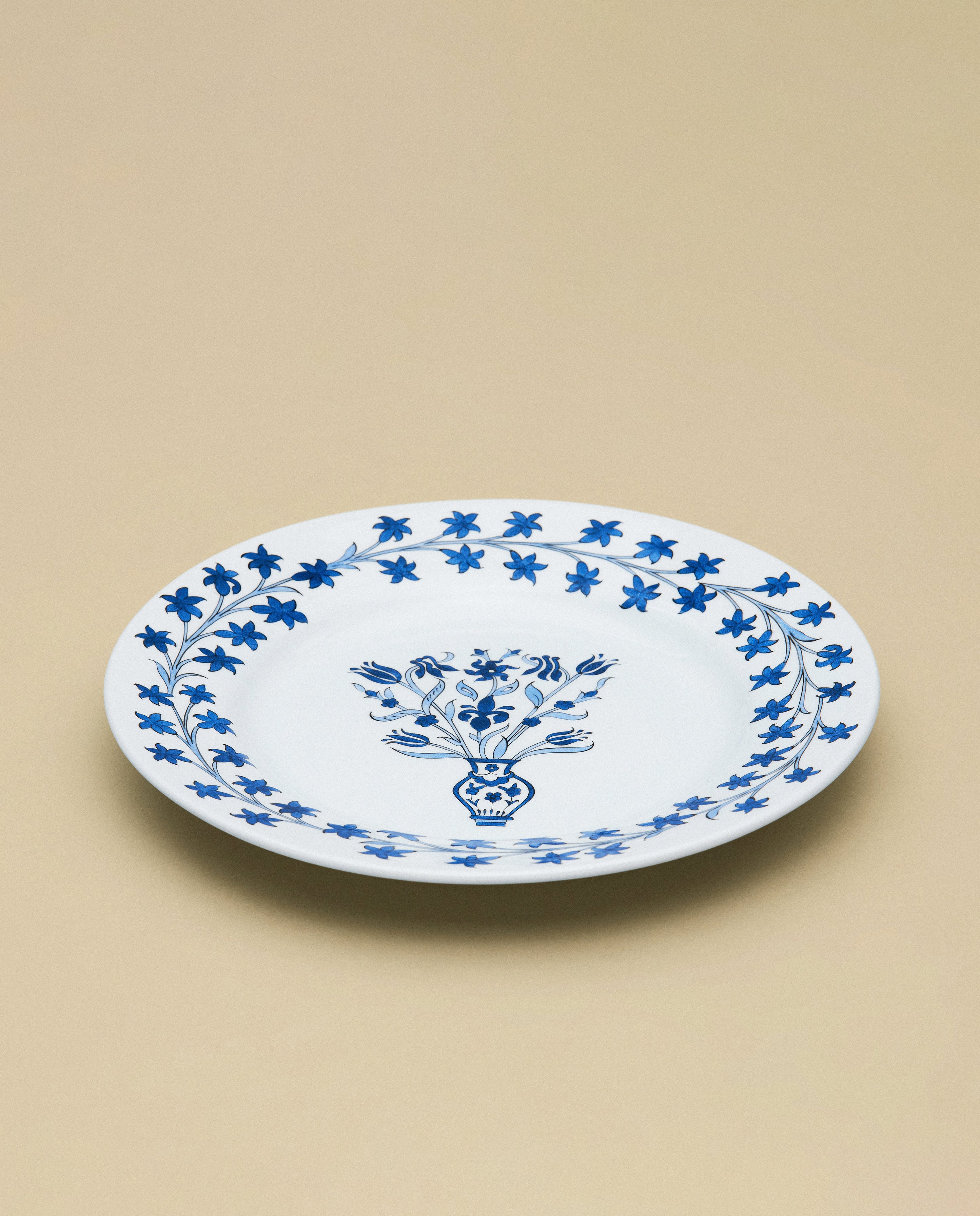The Paradiso Plate – Levant